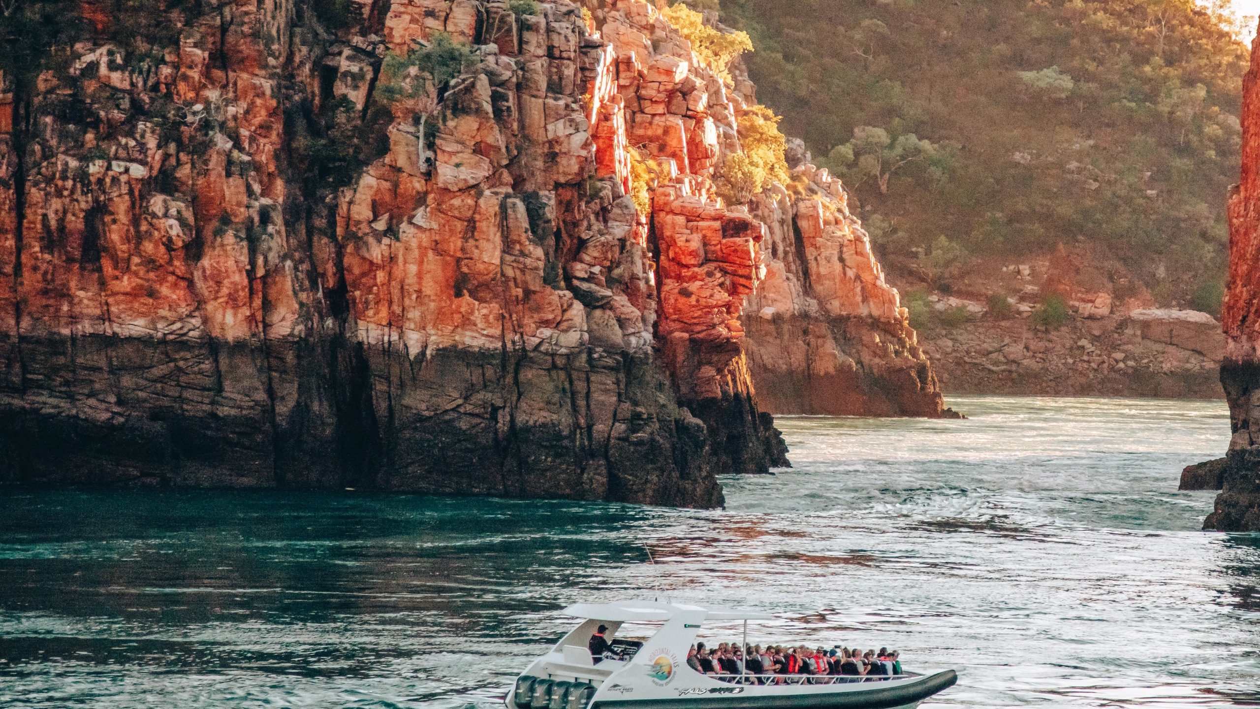 Horizontal Falls Overnight Stay ex Broome (via Derby) - Horizontal Falls